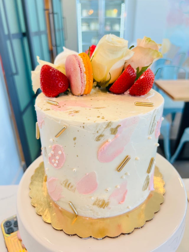 Cakes Spring TX: Order a cake from Luliet Bakery | Luliet Bakery